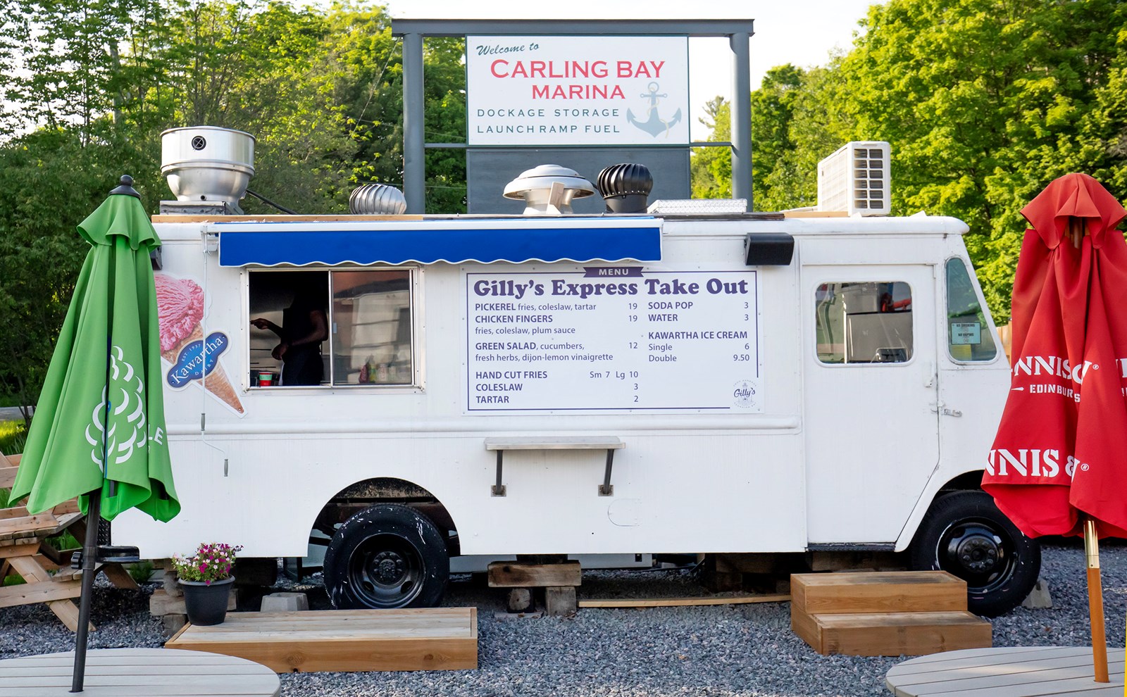 Food Truck | Gilly's Snug Harbour Restaurant and Marine